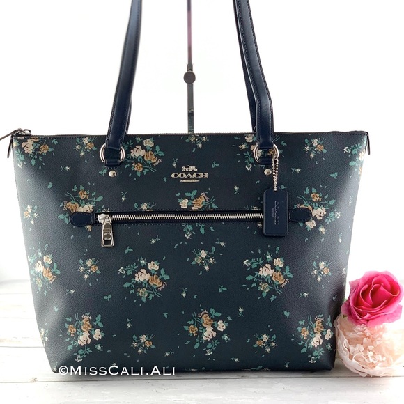 Coach | Bags | Nwt Coach Rose Bouquet Print Zipper Gallery Tote Bag ...